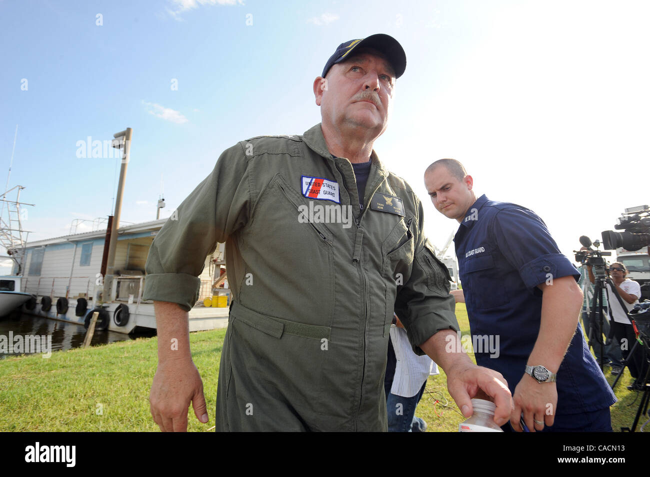 Thad allen bp oil spill hi-res stock photography and images - Alamy