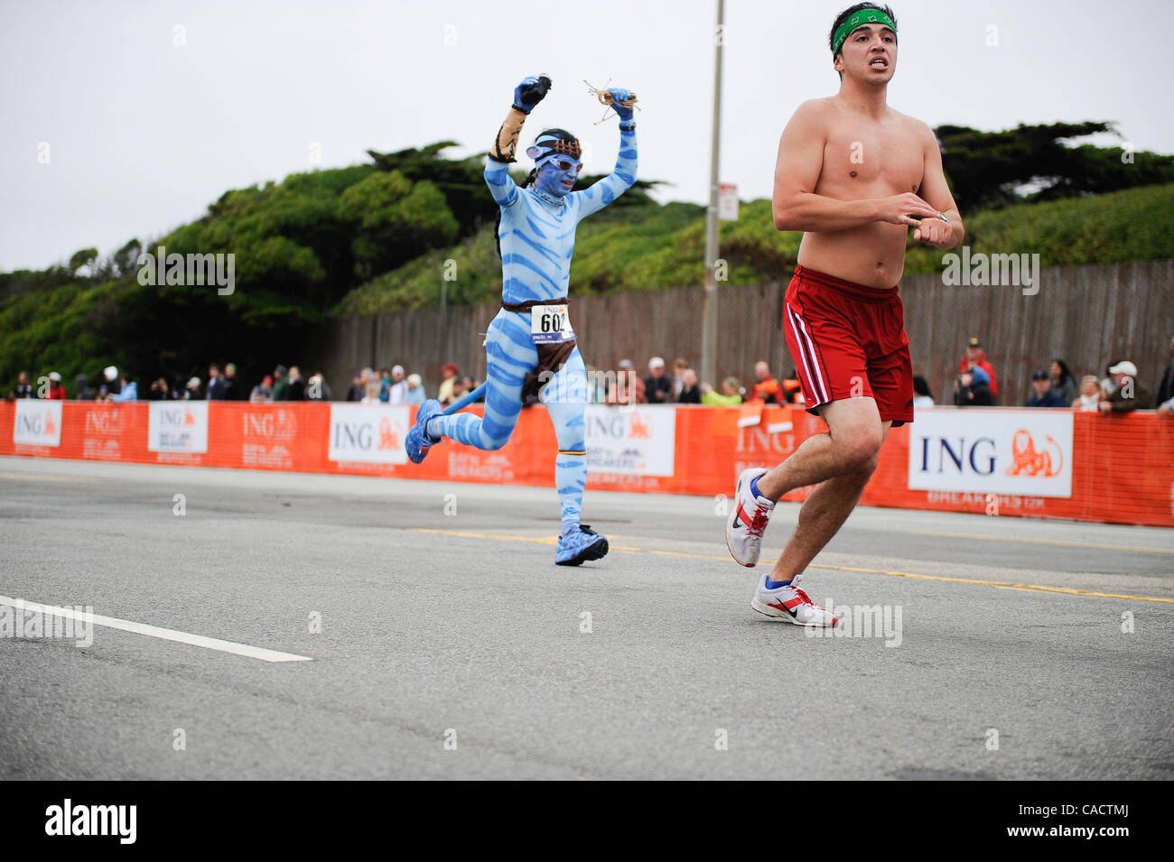July 21, 2010 - San Francisco, California, U.S. - Runner dresses up as ...