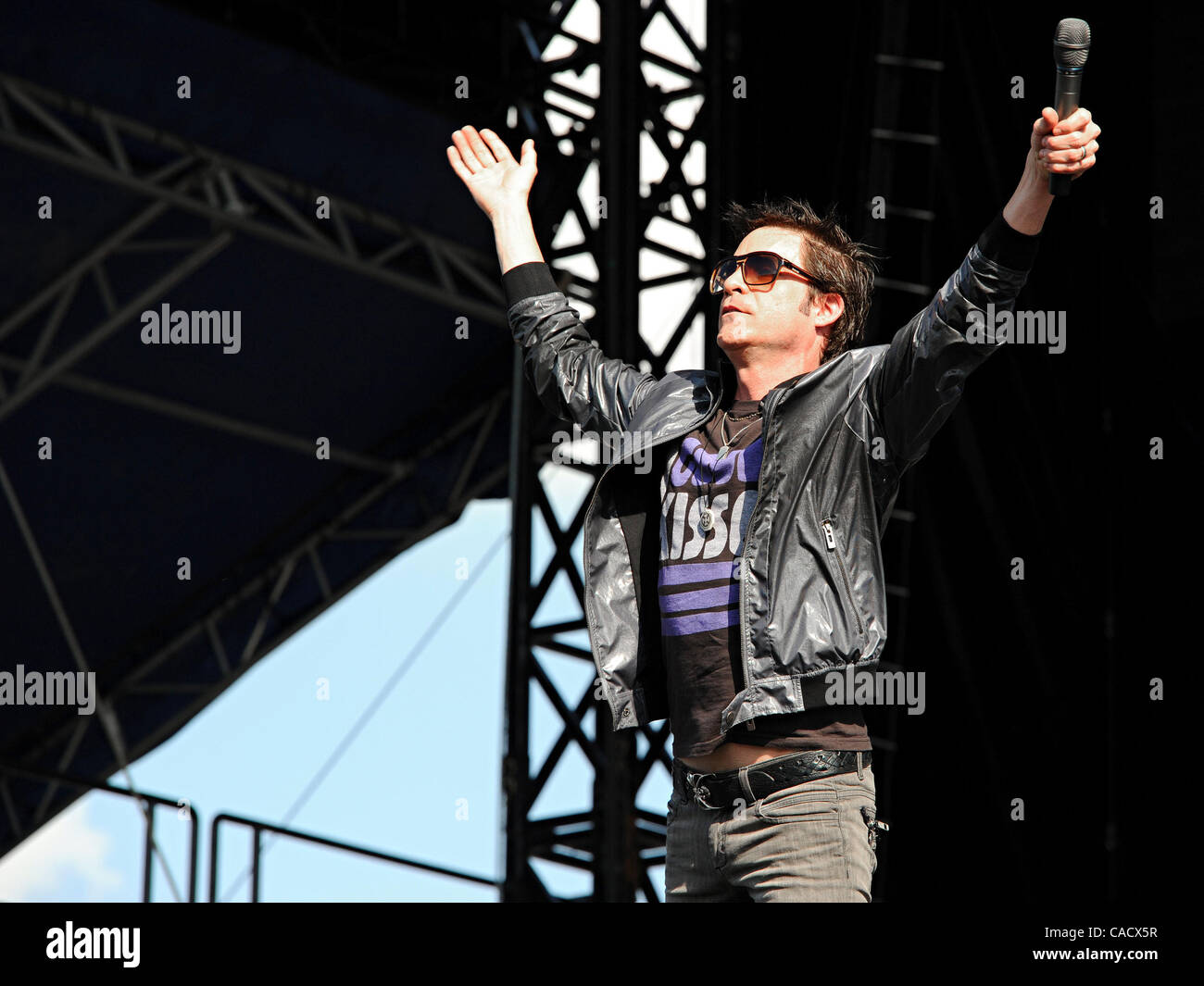 Jul 23, 2010 - Louisville, Kentucky, U.S. - Singer PATRICK MONAHAN of ...