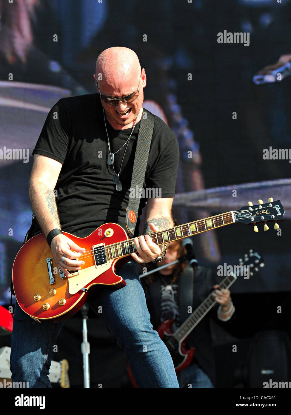 Jul 23, 2010 - Louisville, Kentucky, U.S. - Guitarist JIMMY STAFFORD of ...