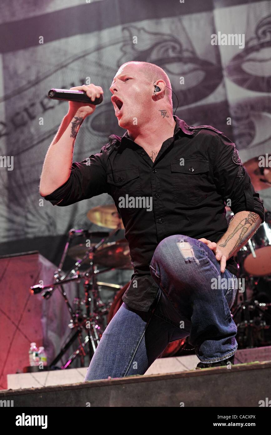 Aug 24, 2010 - Columbus, Ohio, U.S. - Singer COREY TAYLOR of Stone Sour ...