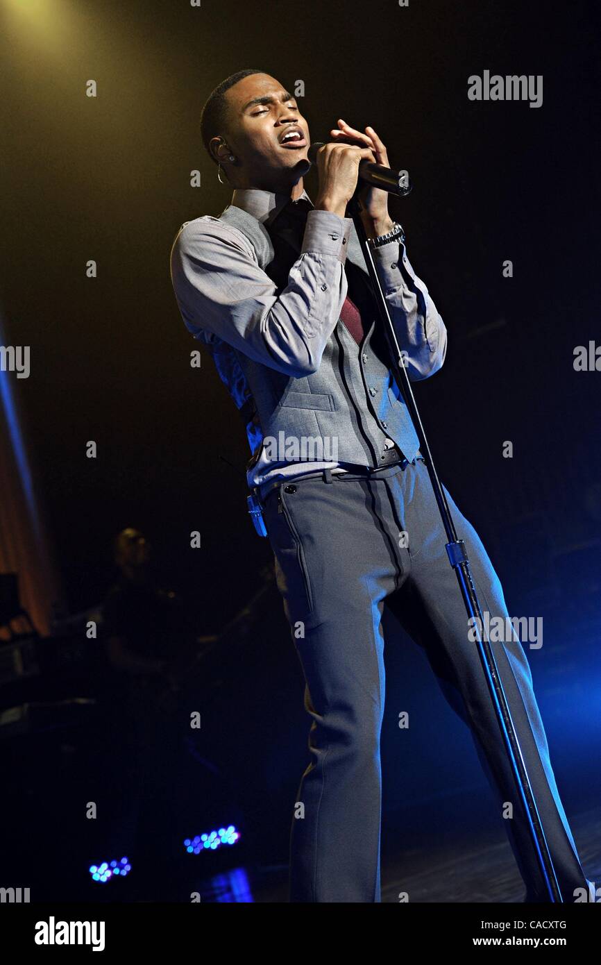 Aug 26, 2010 - Cleveland, Ohio, U.S. - TREMAINE NEVERSON aka TREY SONGZ ...