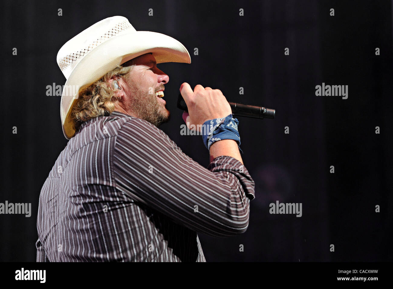 Aug 27, 2010 - Cincinnati, Ohio, U.S. - TOBY KEITH Live in Cincinnati ...