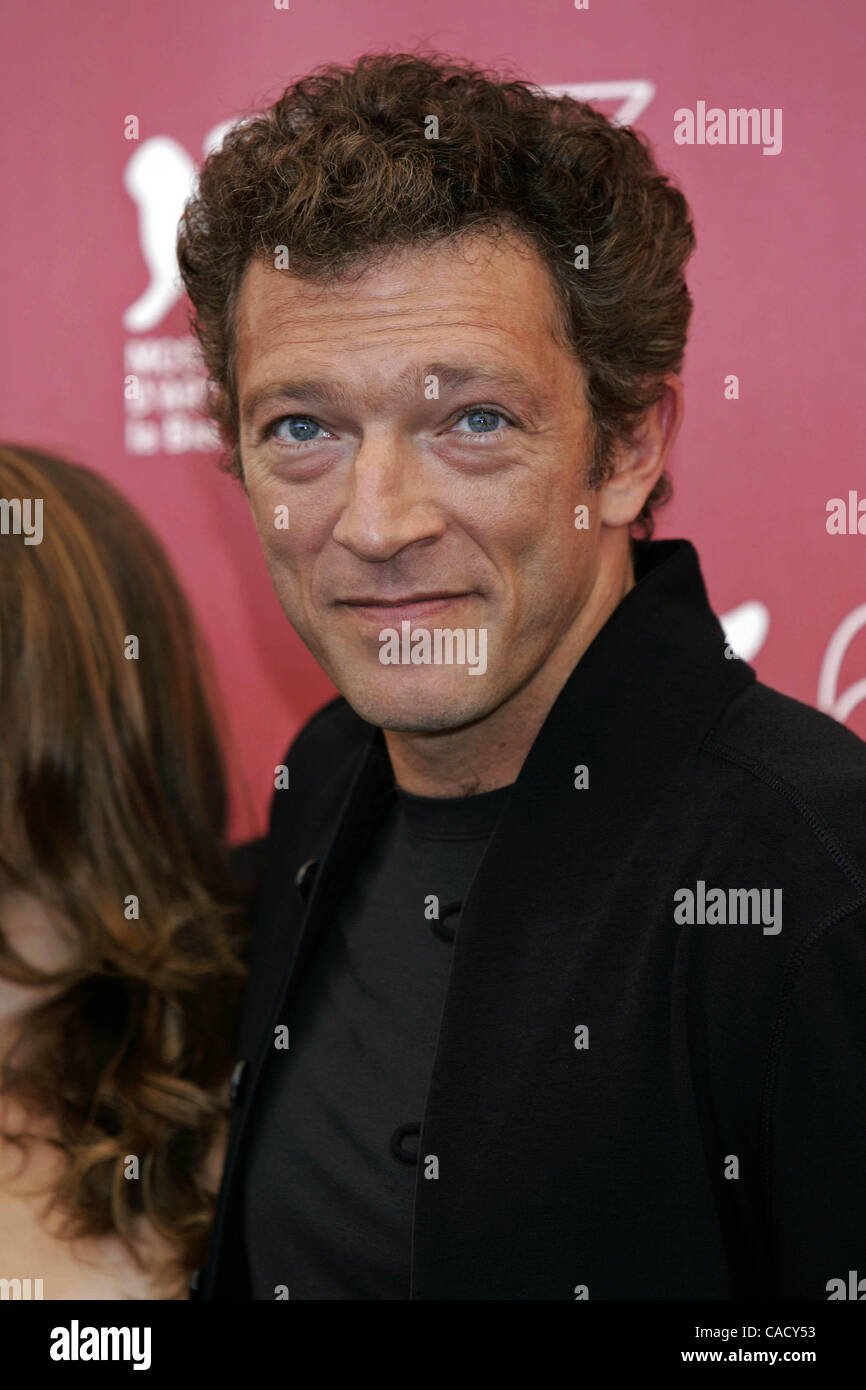 Vincent cassel black swan hi-res stock photography and images - Alamy