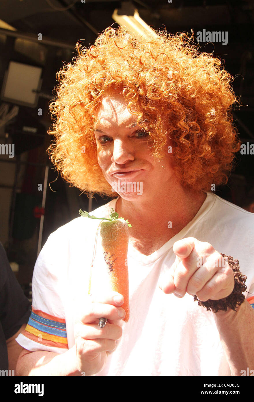 Jun. 03, 2010 - New York, New York, U.S. - Comedian CARROT TOP poses ...