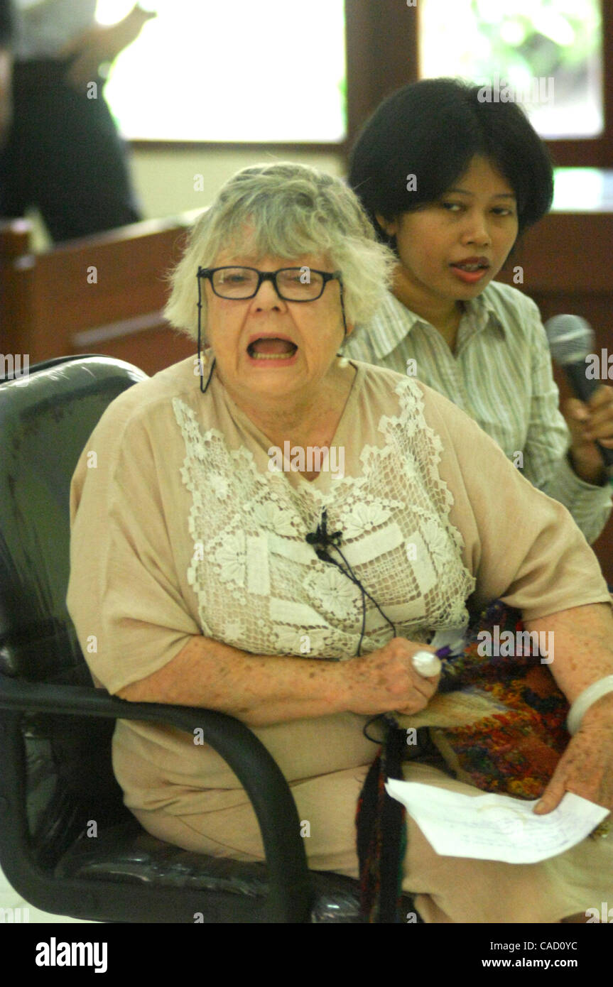 Shirley Shackleton of Australia testifies in court in Jakarta ...