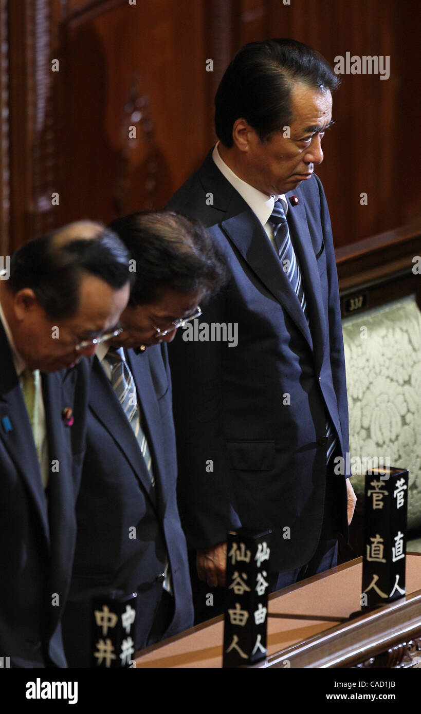 Chief cabinet secretary of japan hi-res stock photography and images ...