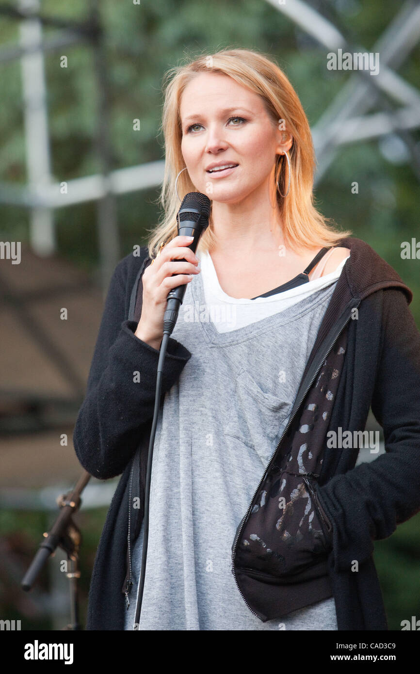 Seattle,Washington,USA singer JEWEL - Three-time Grammy® nominee ...