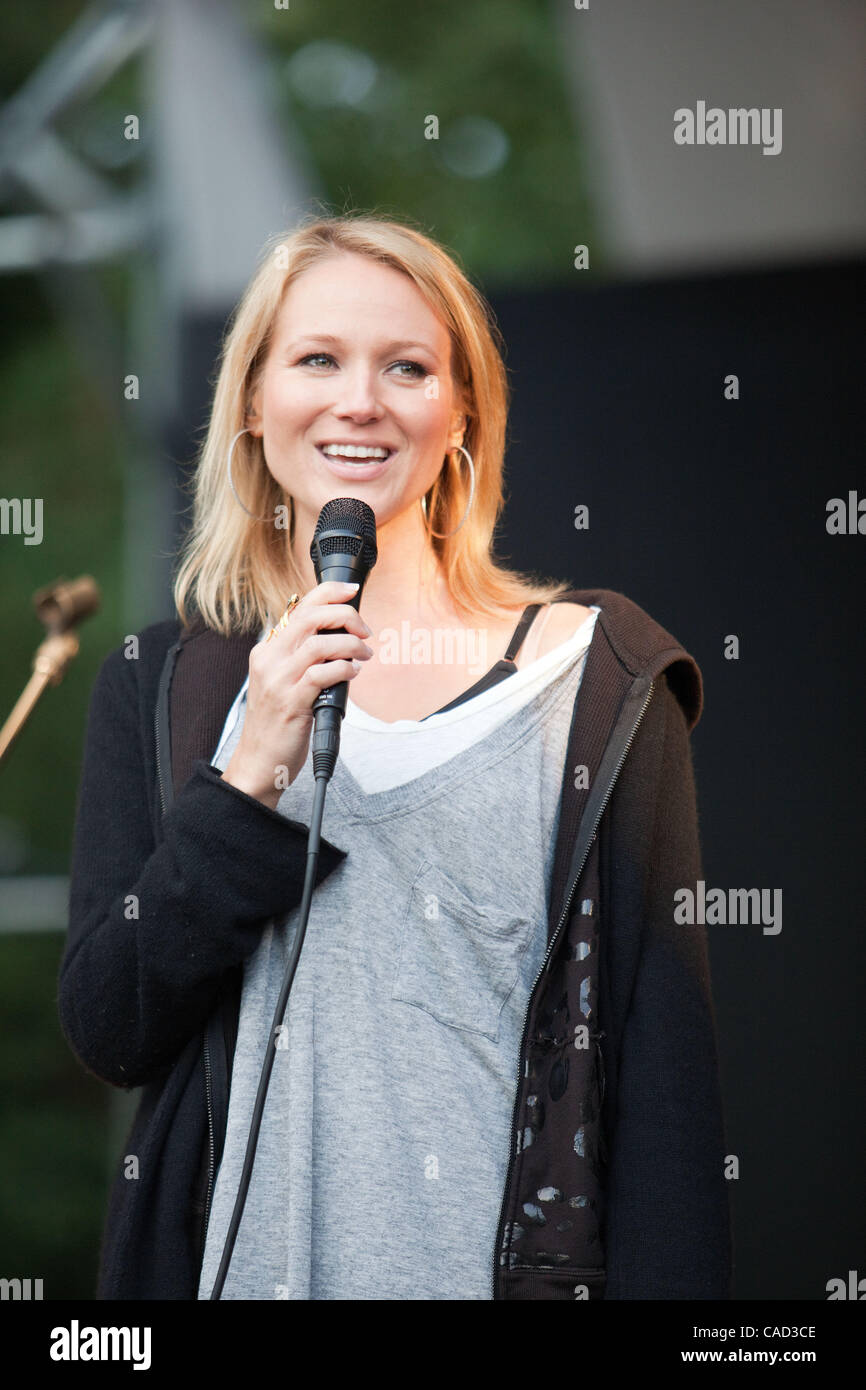 Seattle,Washington,USA singer JEWEL - Three-time Grammy® nominee ...