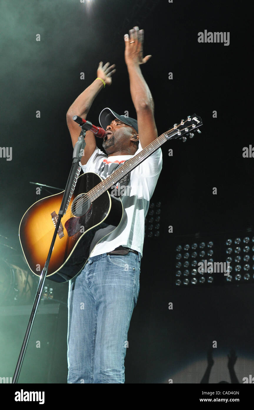 Singer darius hi-res stock photography and images - Alamy
