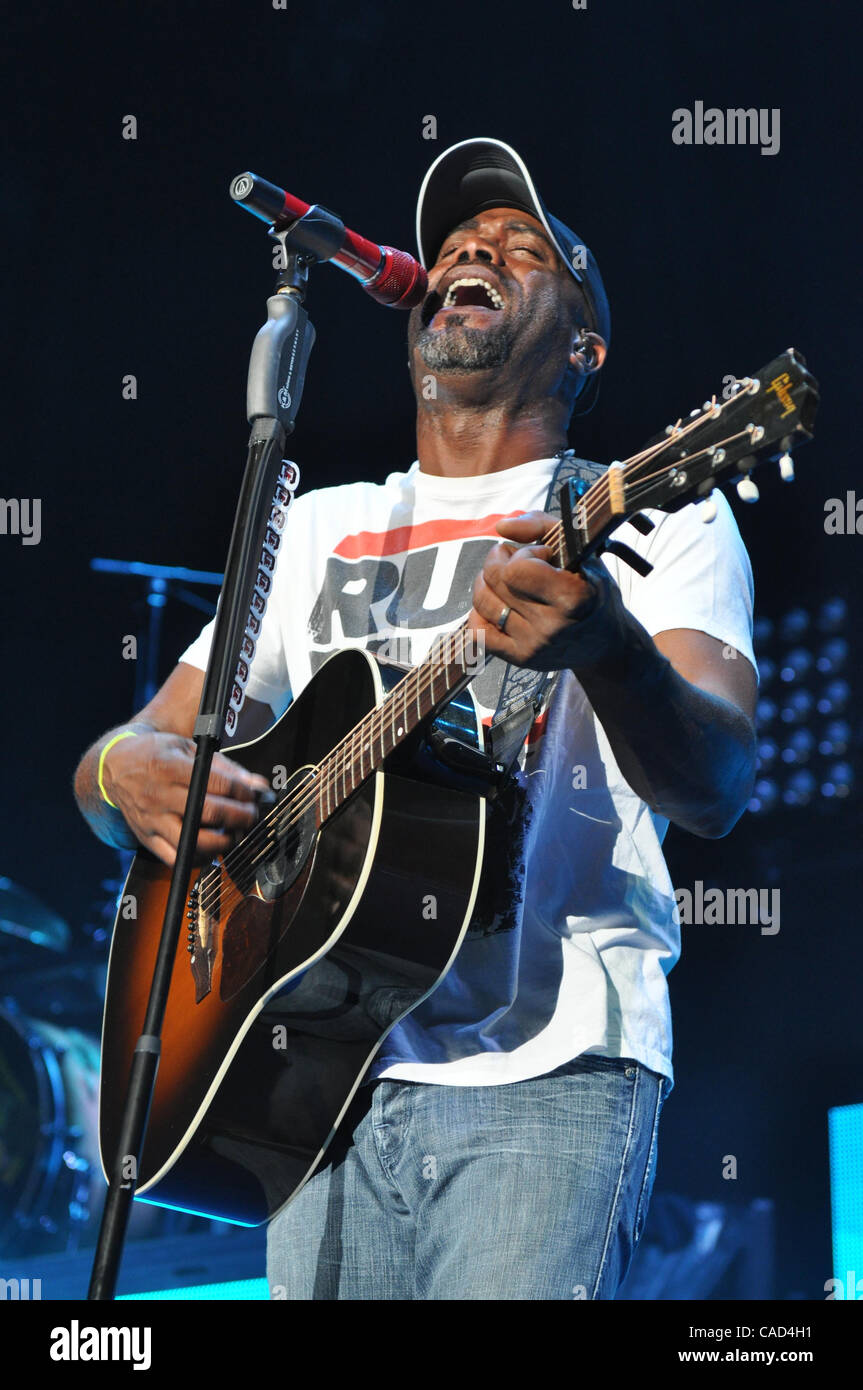Aug 28, 2010 - Raleigh, North Carolina USA Singer DARIUS RUCKER ...
