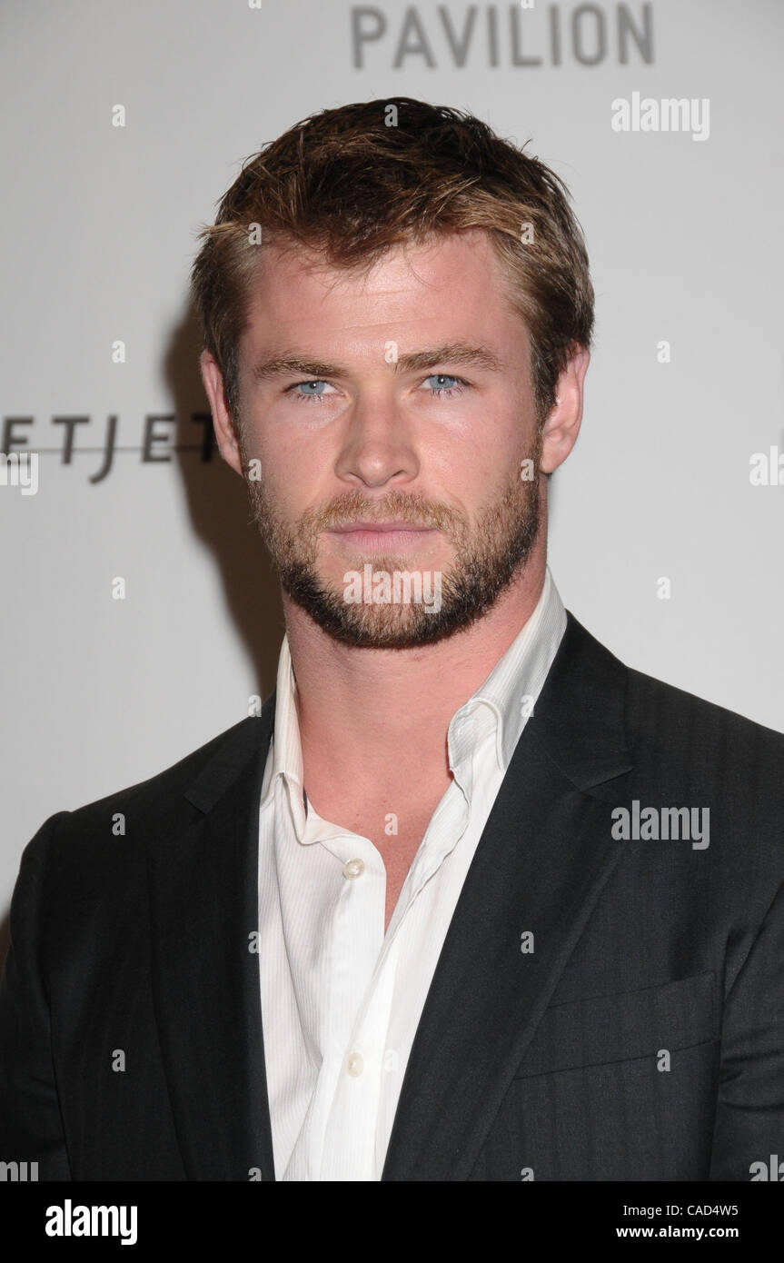 Chris hemsworth 2010 hi-res stock photography and images - Alamy