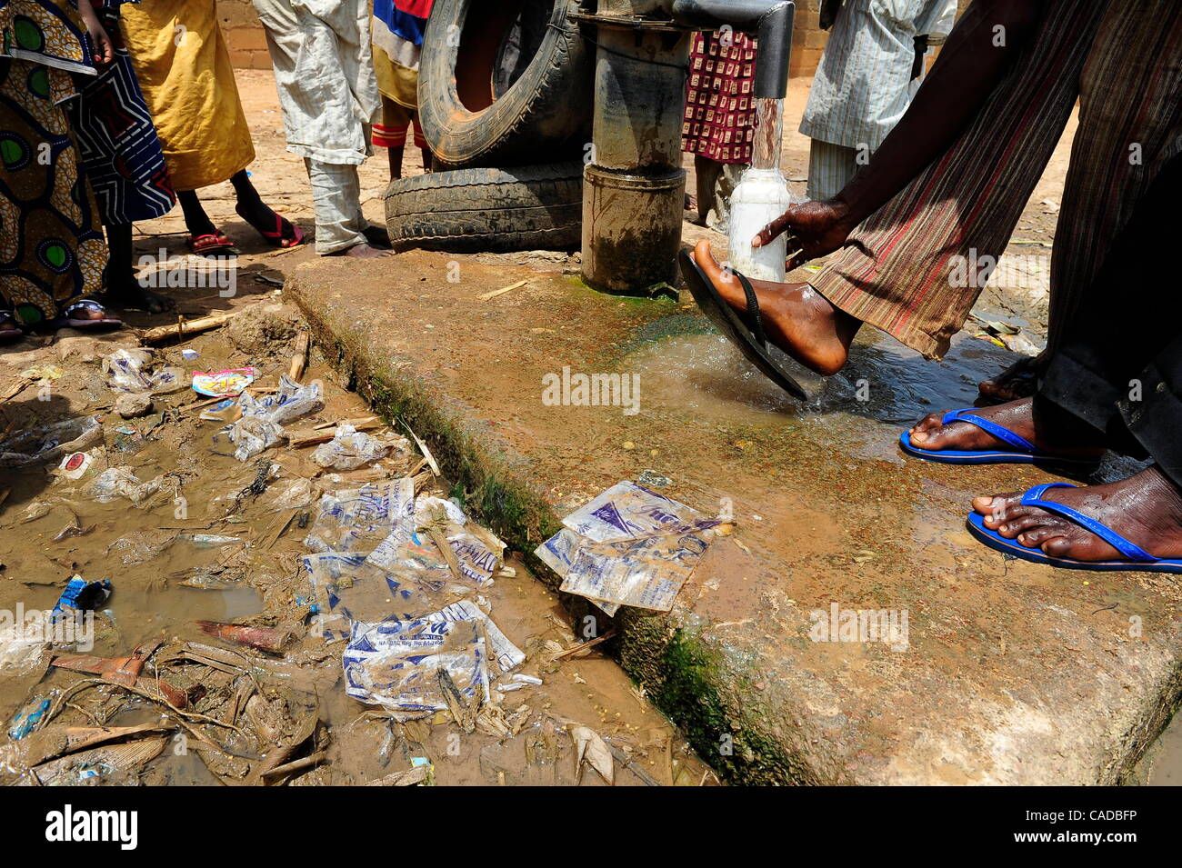 Neighborhood drainage ditch hi-res stock photography and images - Alamy