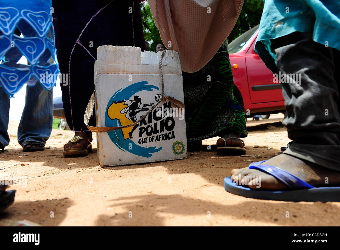 Aug. 5, 2010 - Kura, KANO, NIGERIA - Polio vaccinators, carrying ...
