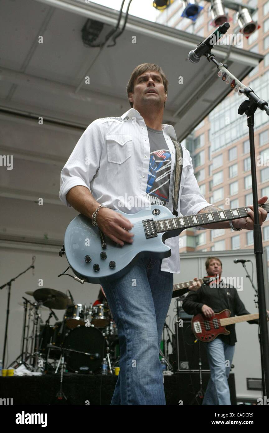 Sept. 26, 2010 - New York, New York, U.S. - The Firefighter Stephen ...
