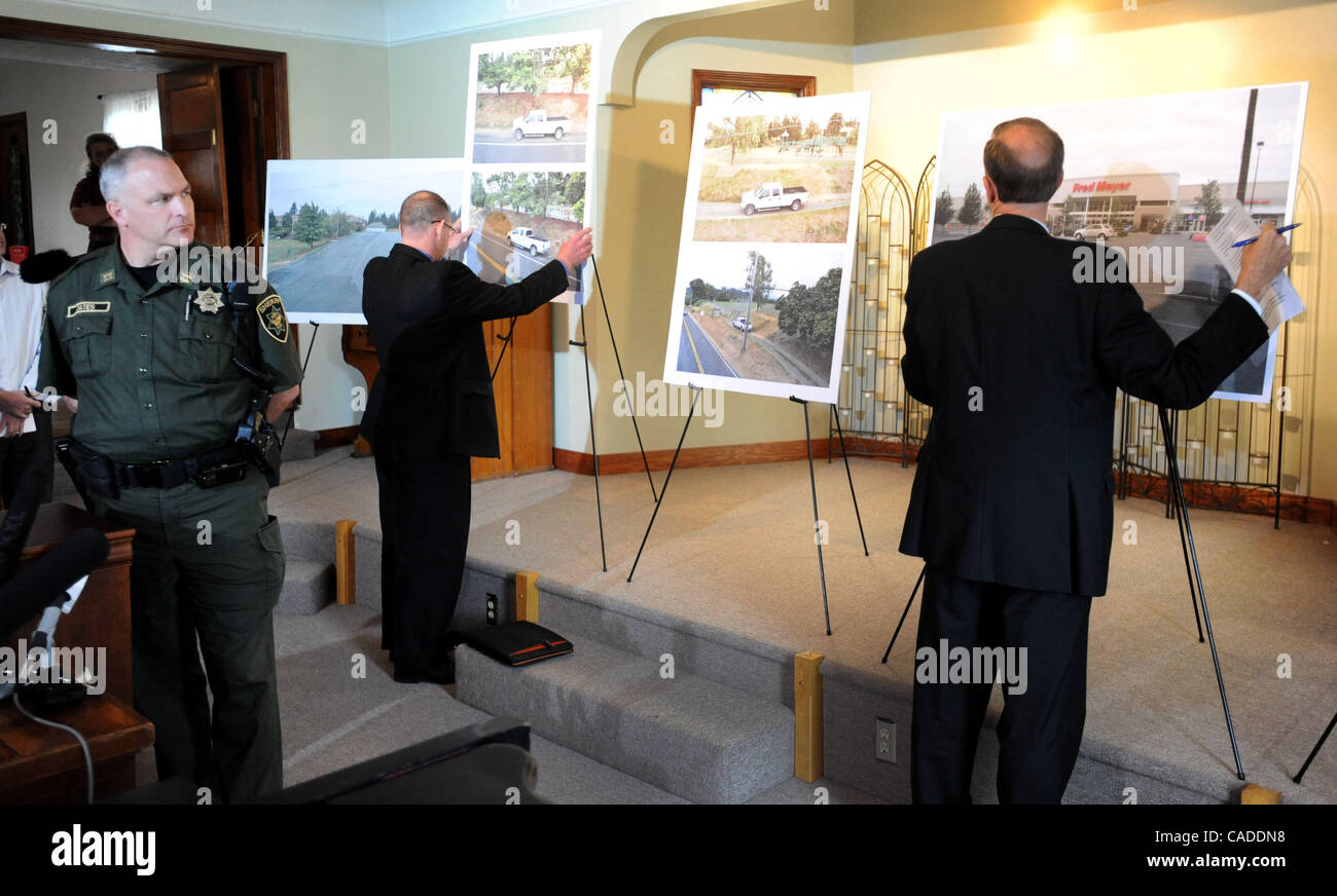 Aug 11, 2010 - Portland, Oregon, USA - (LtoR) Multnomah County Sheriff ...