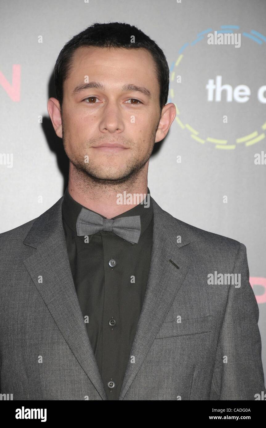 Jul 13, 2010 - Los Angeles, California, USA - Actor JOSEPH GORDON ...