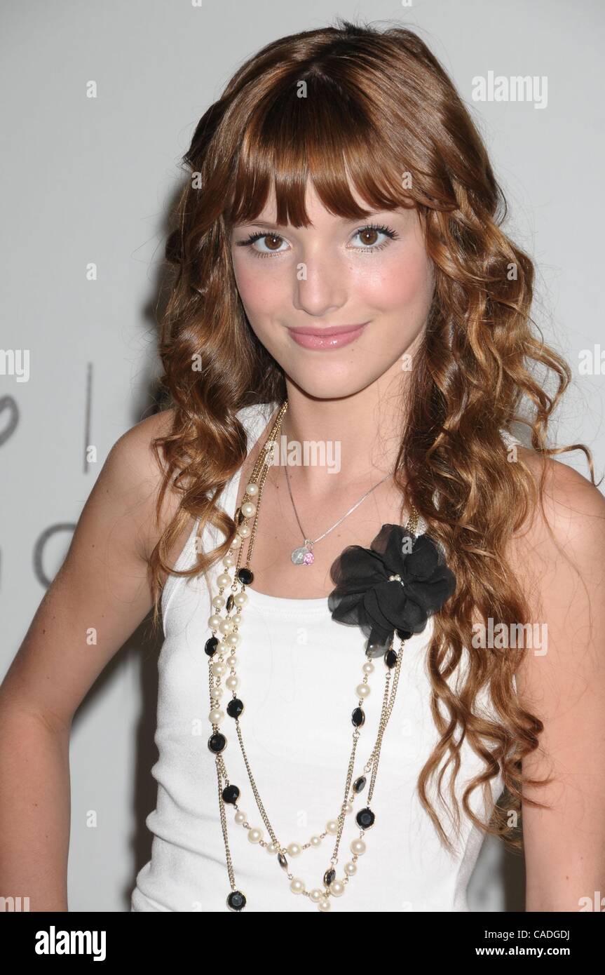 Bella Thorne Disney High Resolution Stock Photography and Images - Alamy
