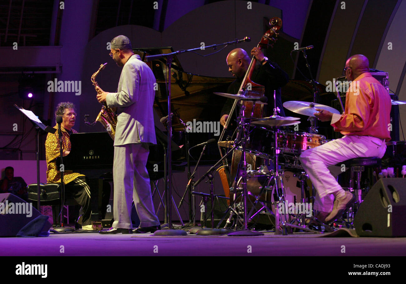 Christian mcbride hi-res stock photography and images - Alamy