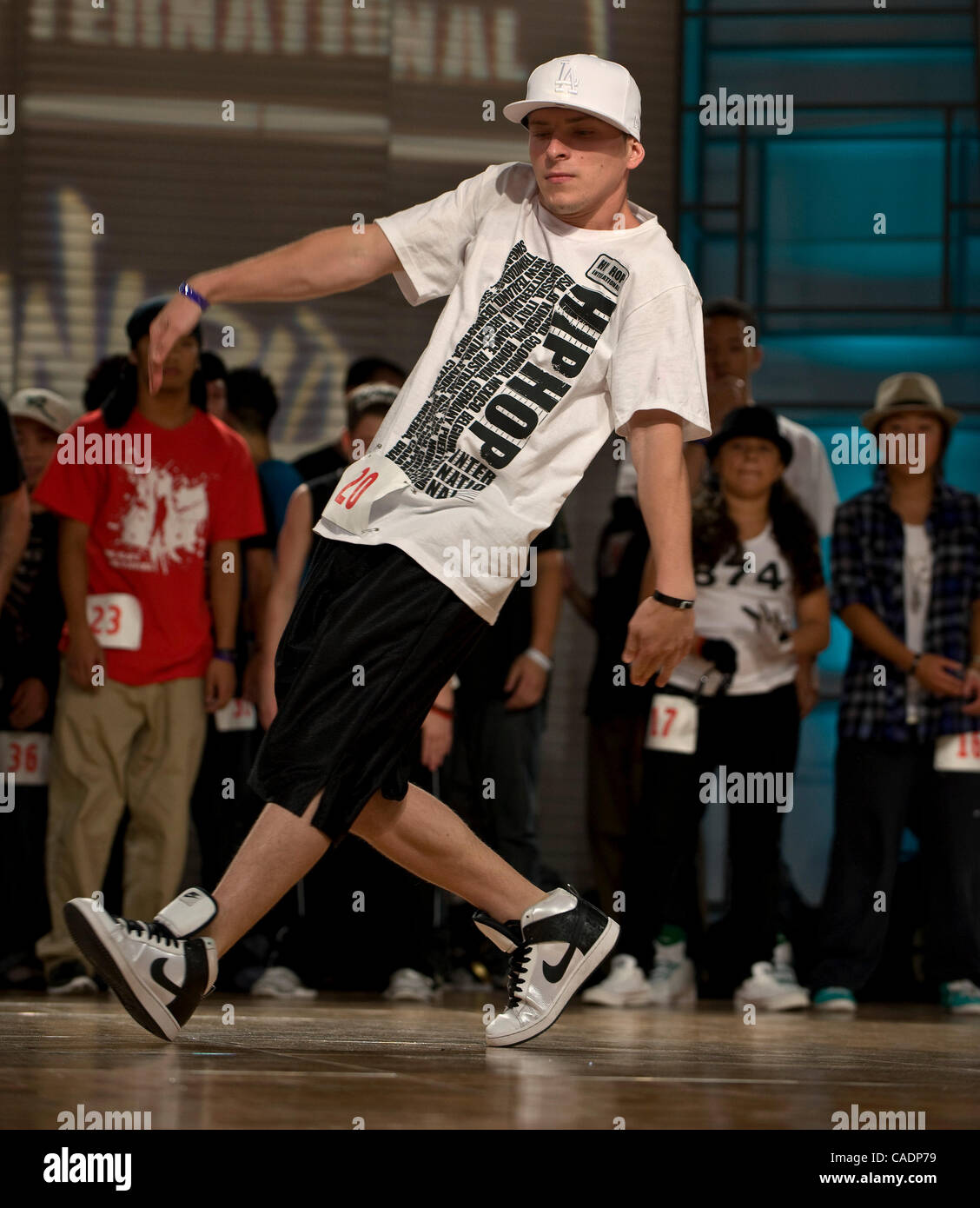 Popping hip hop dance hi-res stock photography and images - Alamy