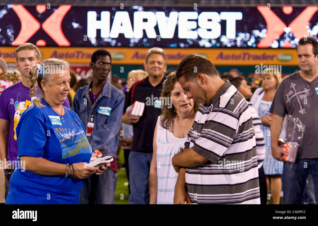 Aug. 06, 2010 - Anaheim, California, USA - Opening night at the Harvest ...