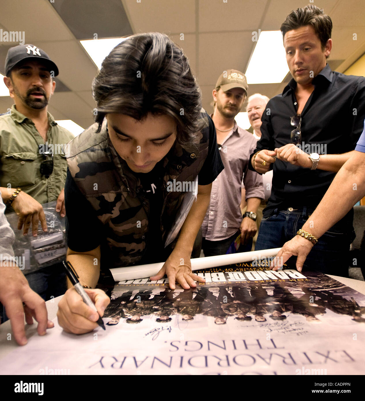 Cast of band of brothers hi-res stock photography and images - Alamy