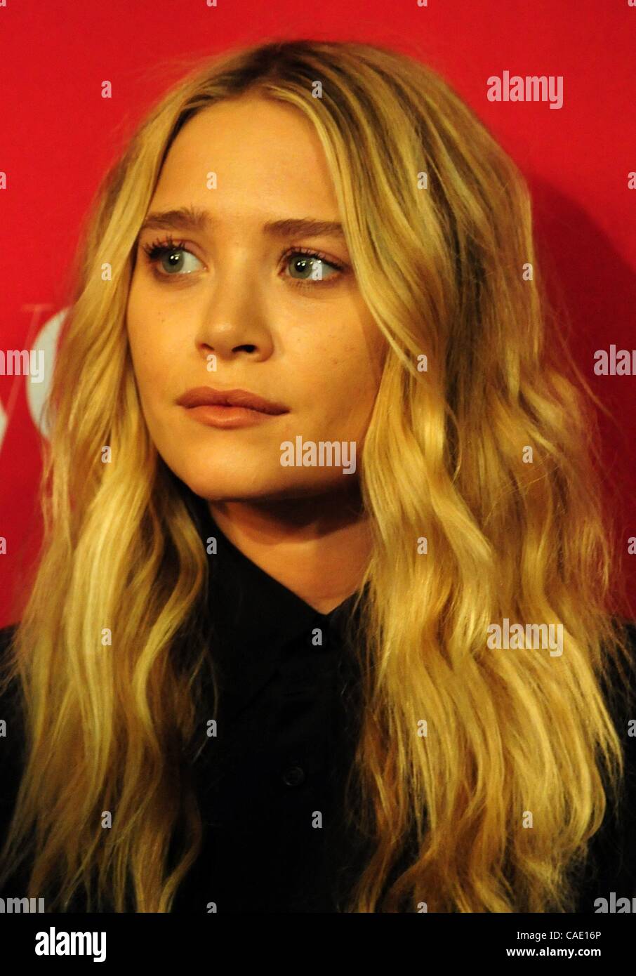 Aug. 11, 2010 - Manhattan, New York, U.S. - Actress and fashion ...