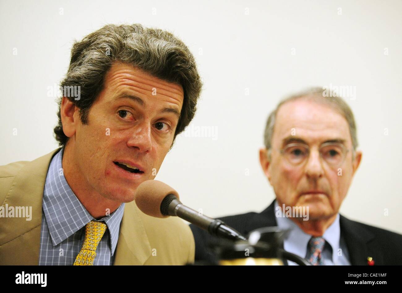 Aug. 23, 2010 - Manhattan, New York, U.S. - TONY MALKIN and his father ...
