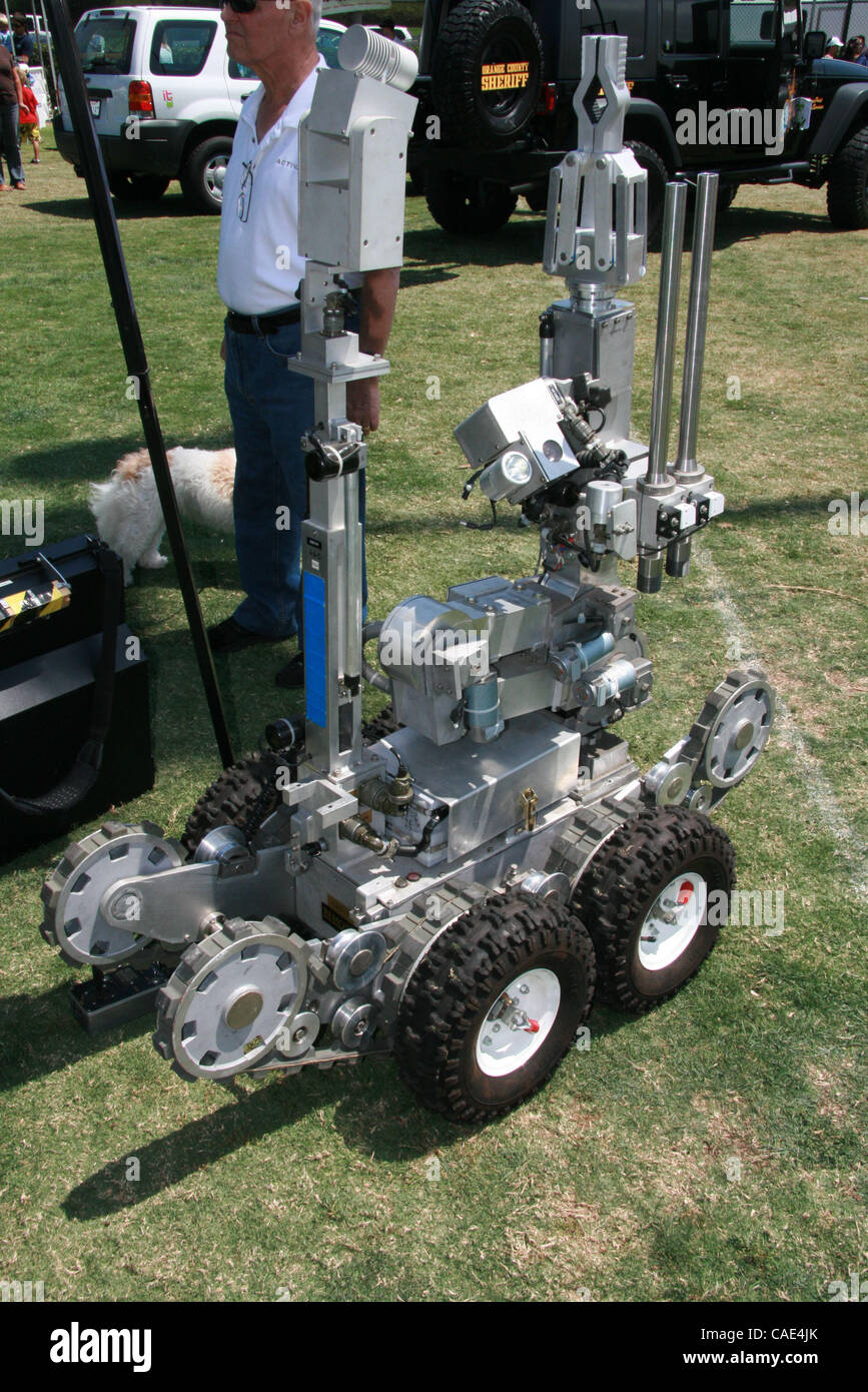 Remote bomb disposal unit hi-res stock photography and images - Alamy