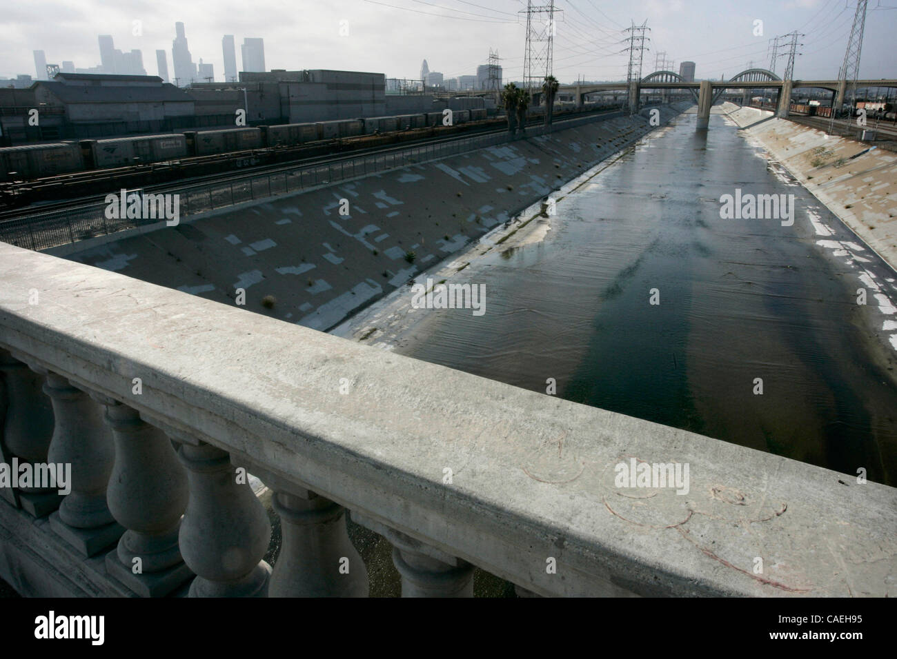 Los angeles river channel hi-res stock photography and images - Alamy