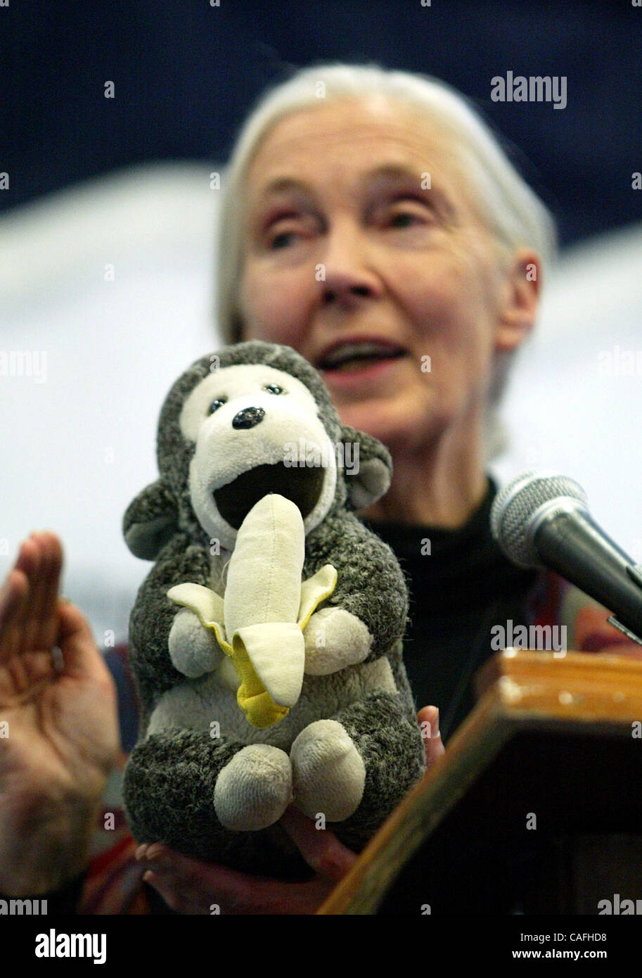 022708 SC met Goodall (4of5) Staff photo by Bob Shanley / The Palm ...