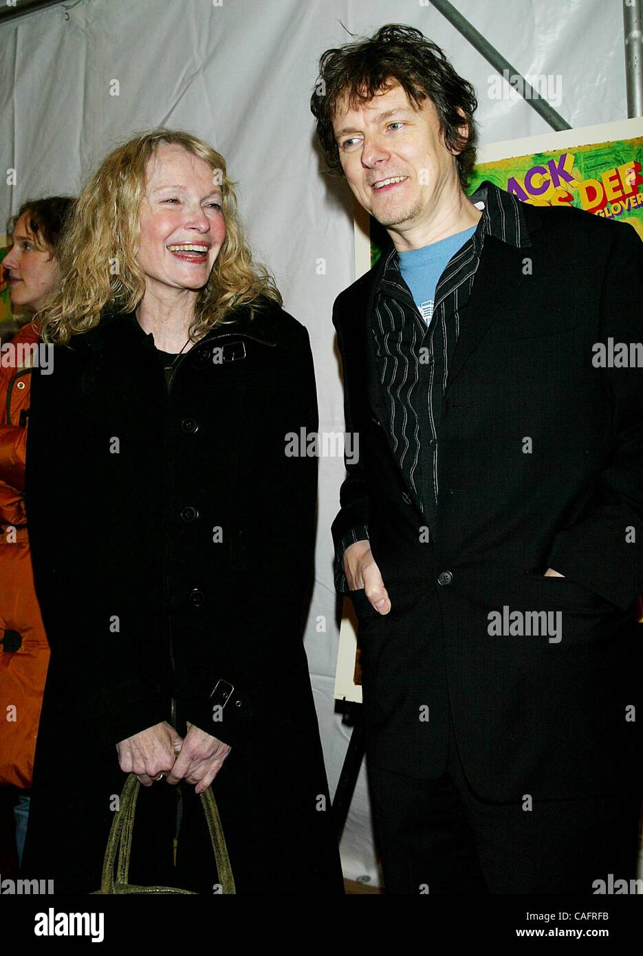 Feb. 19, 2008 - New York, New York, U.S. - K56709TGA.BE KIND REWIND ...