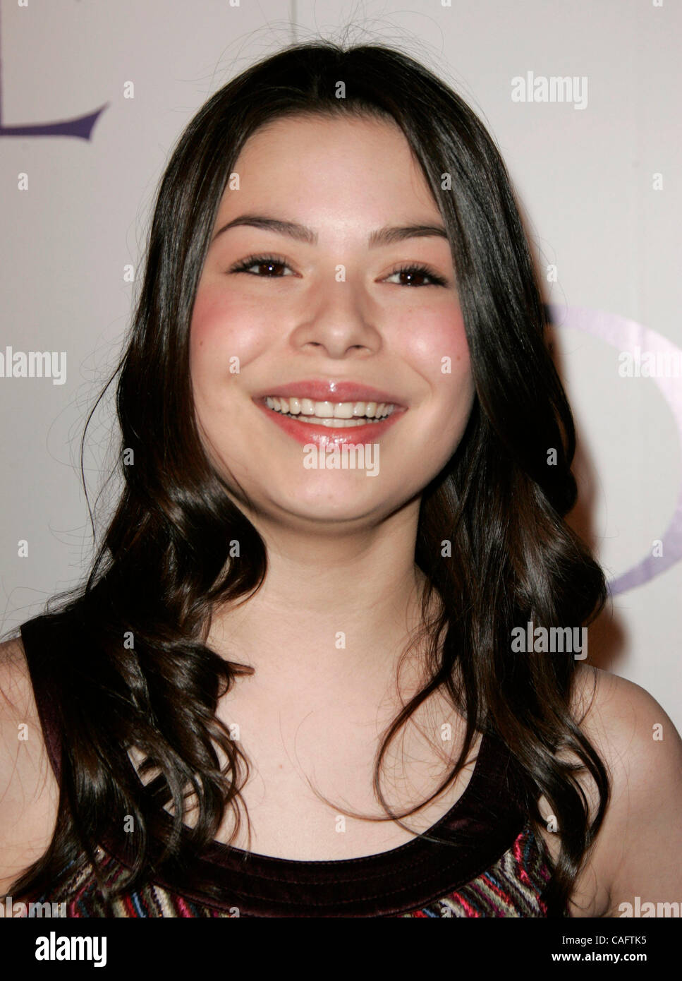 Miranda cosgrove hi-res stock photography and images - Alamy