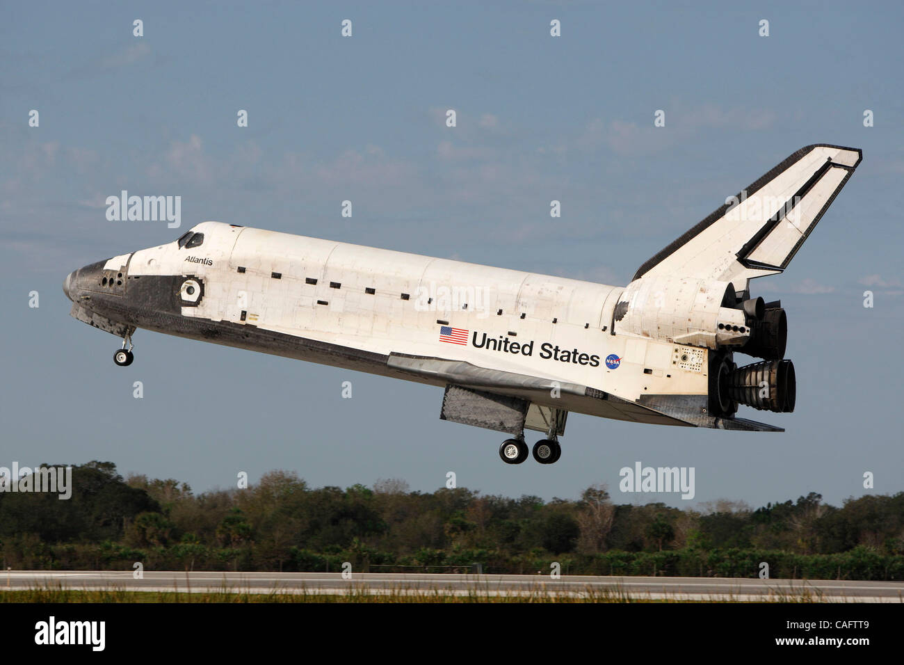 Feb 20, 2008 - Kennedy Space Center, Florida, USA - Space Shuttle ...
