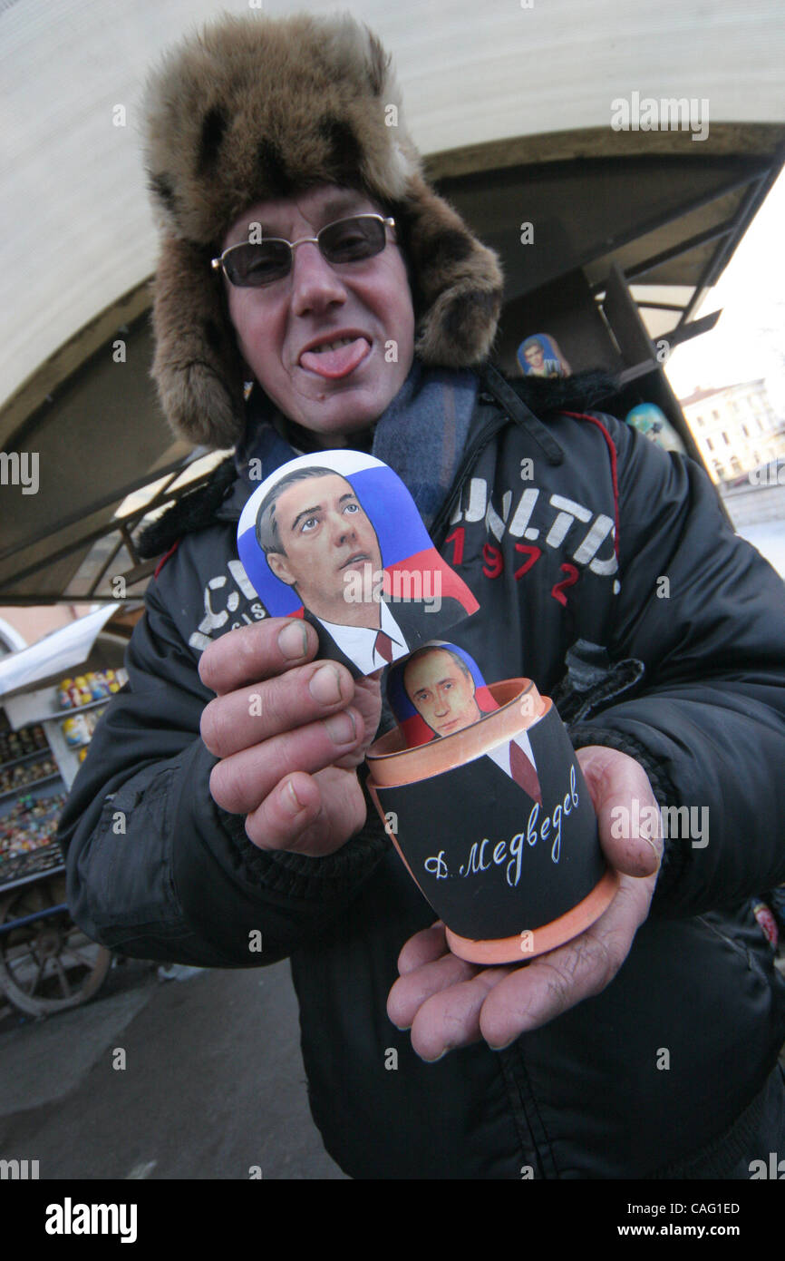 Matryoshka doll and putin hi-res stock photography and images - Alamy