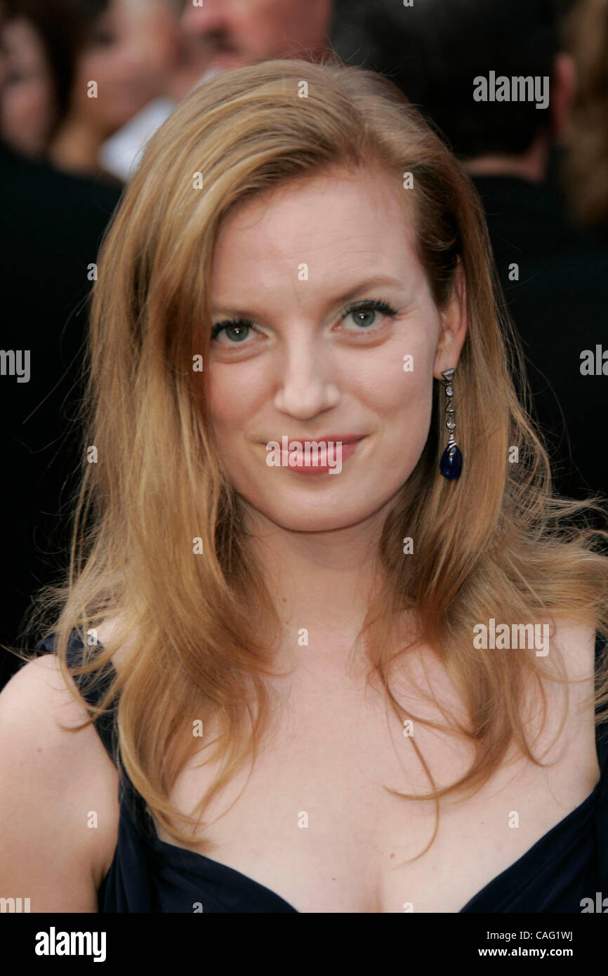 Feb 24, 2008 - Hollywood, California, USA - Actress SARAH POLLEY ...