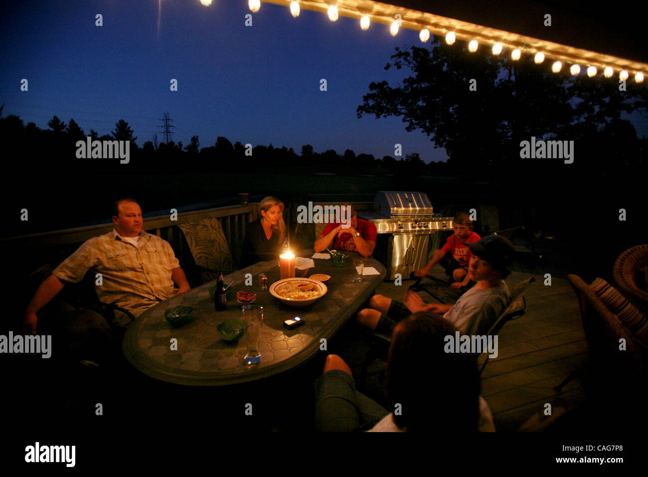 2/13/2008------The Mattsonâ€™s and Schmunk families enjoyed dinner on ...