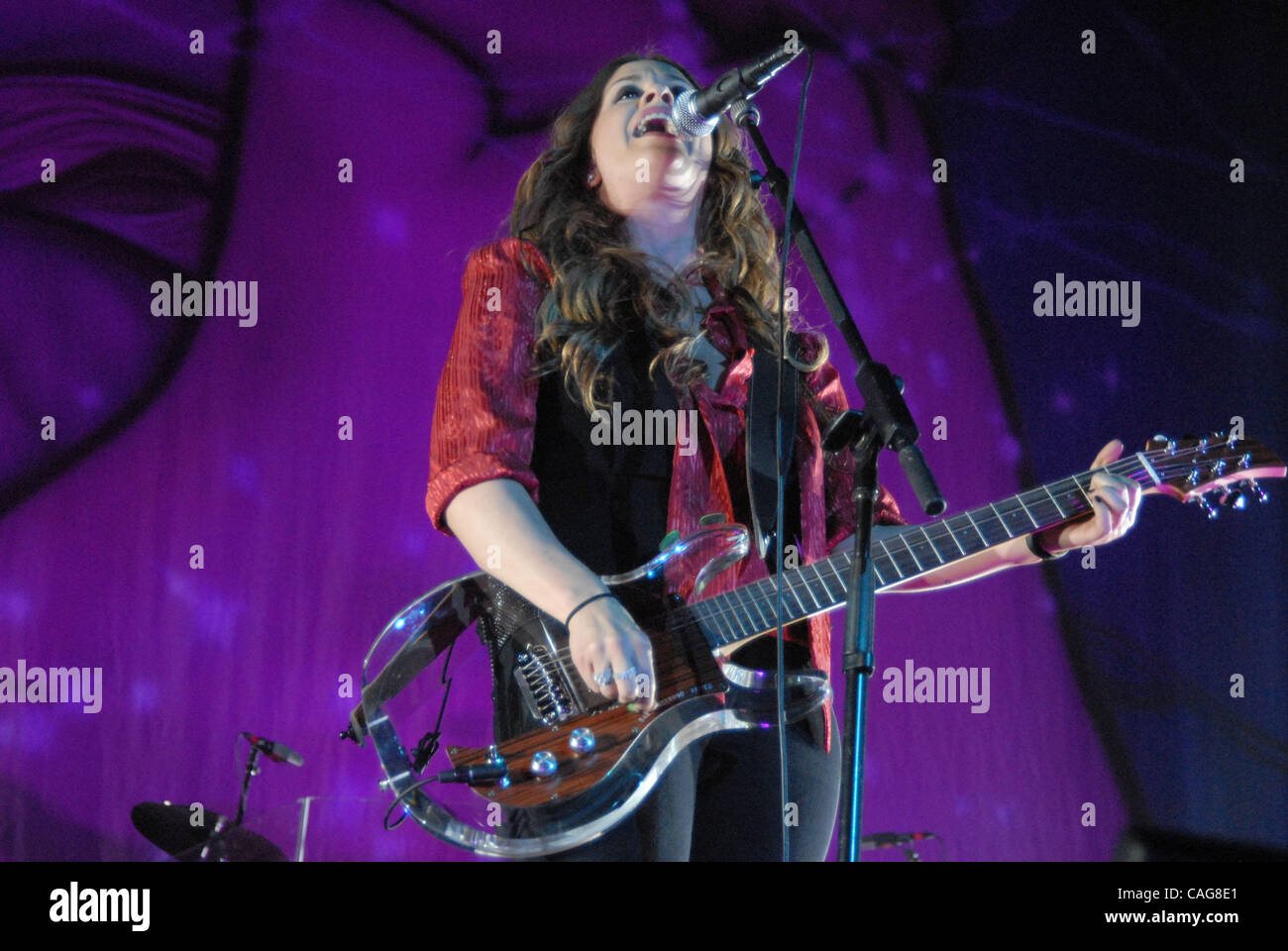 Feb 14, 2008-New York City, NY, USA NY ,ALANIS MORISSETTE performing ...