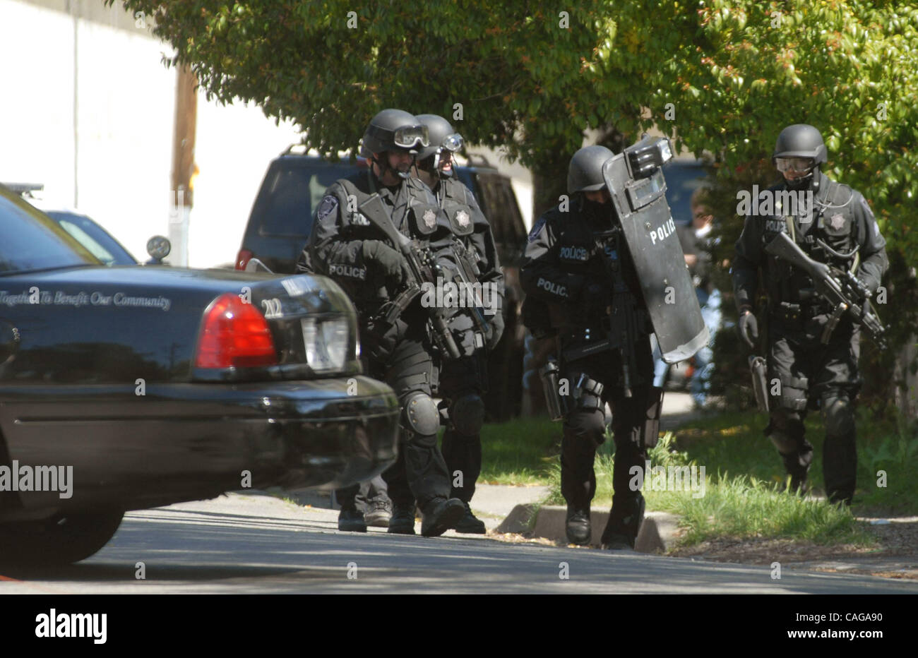 Walnut creek bomb squad hi-res stock photography and images - Alamy