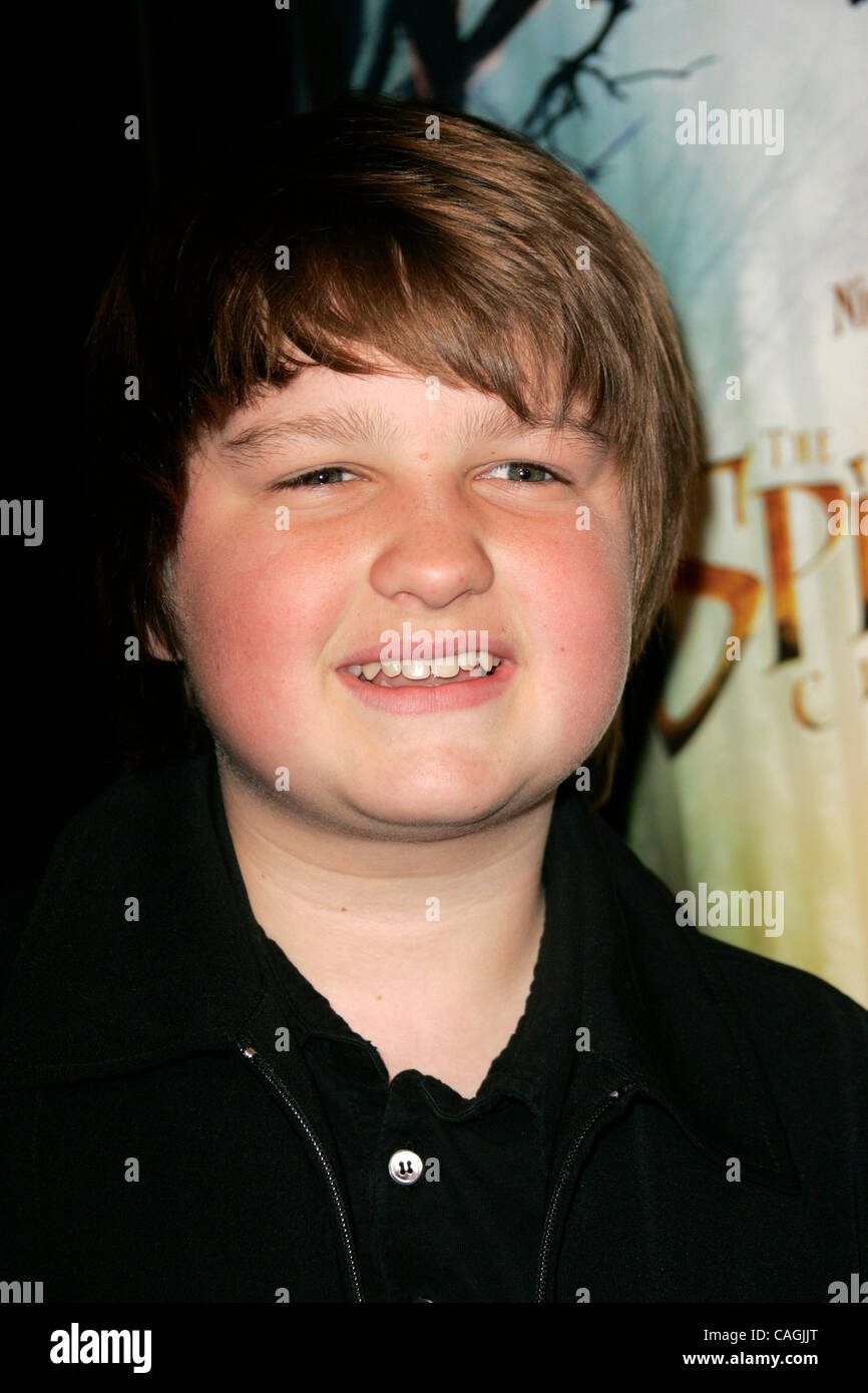 Jan 31, 2008 - Hollywood, California, USA - Actor ANGUS JONES arriving ...