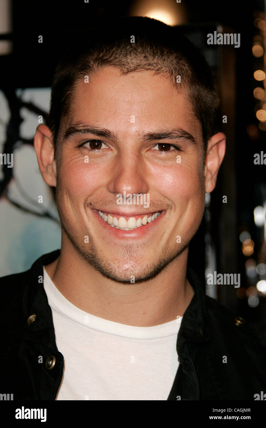 Jan 31, 2008 - Hollywood, California, USA - Actor SEAN FARIS arriving at 'The Spiderwick ...