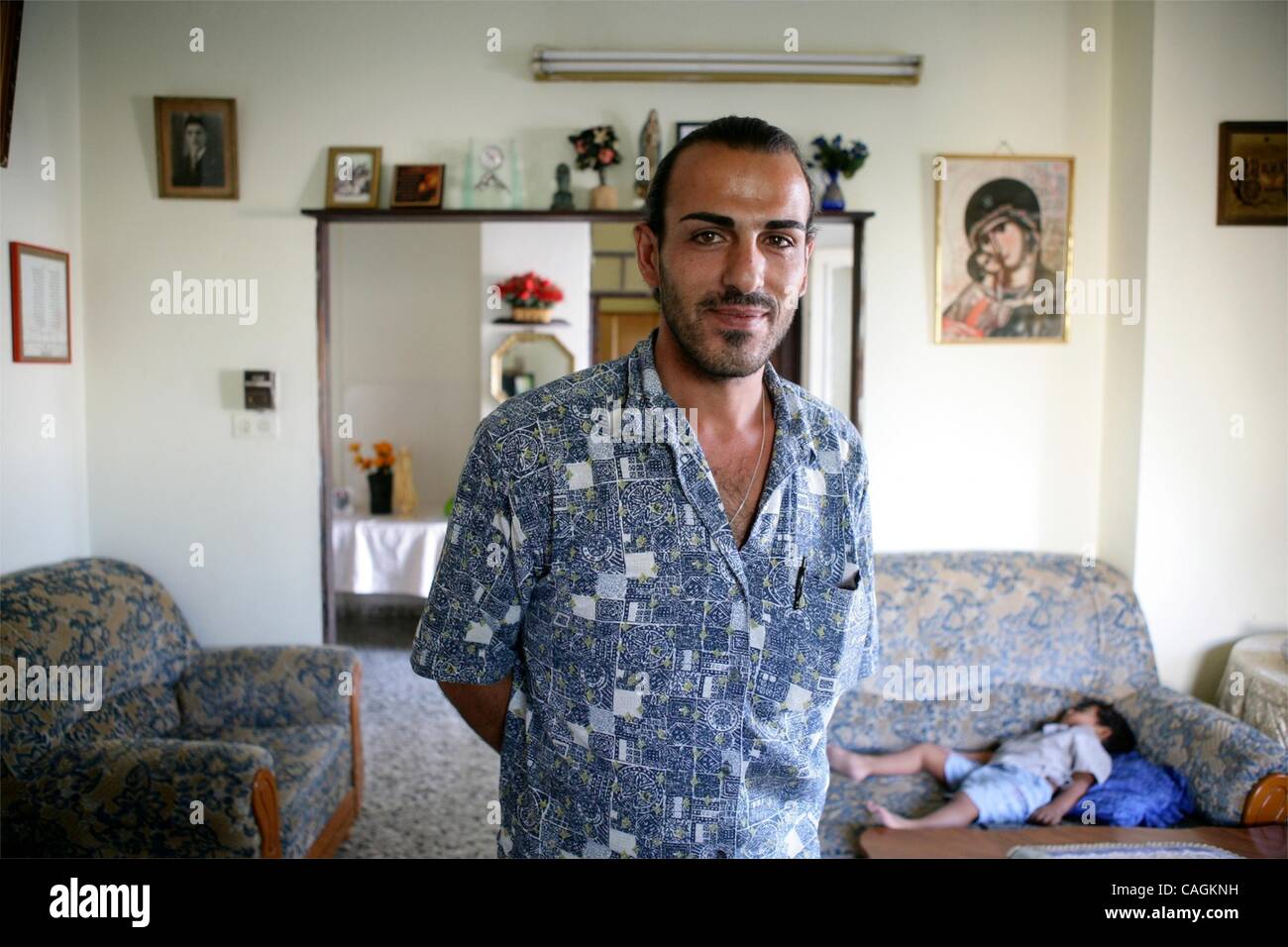 Palestinian family hi-res stock photography and images - Alamy