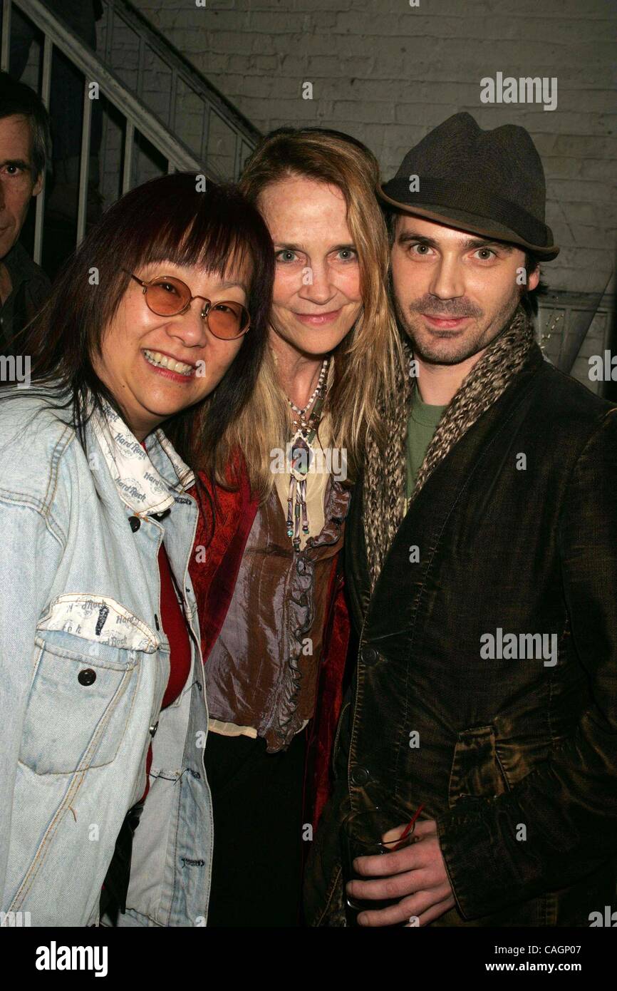 Feb. 3, 2008 - New York, New York, U.S. - CARLY SIMON, HER SON BEN ...
