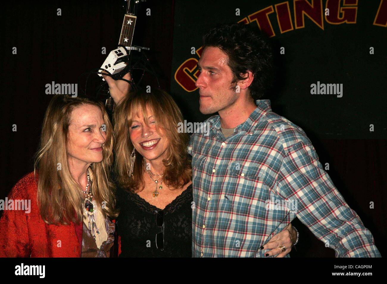 Feb. 3, 2008 - New York, New York, U.S. - CARLY SIMON, HER SON BEN ...