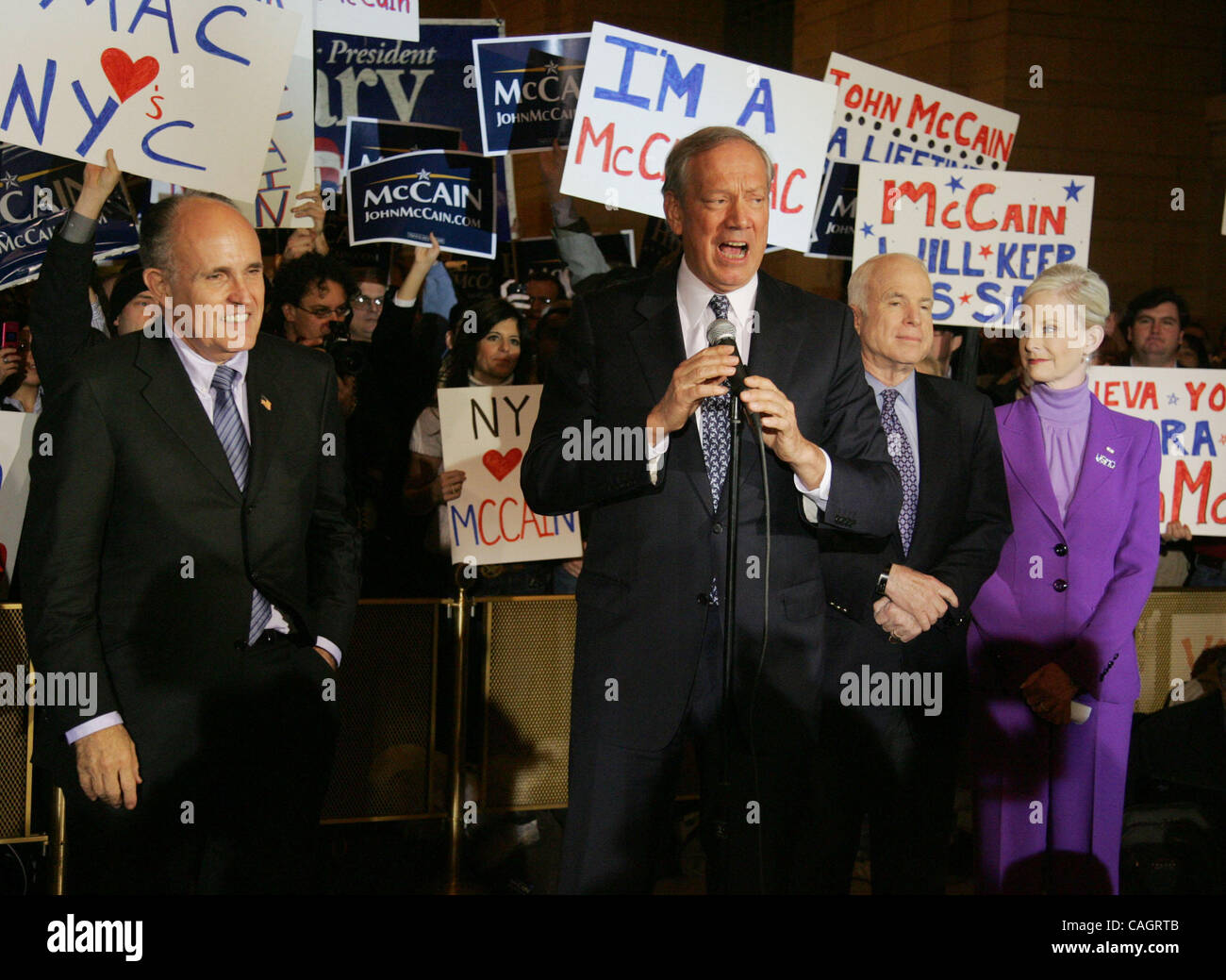 Feb 04, 2008 - New York, NY, USA - Former NYC Mayor RUDY GIULIANI ...