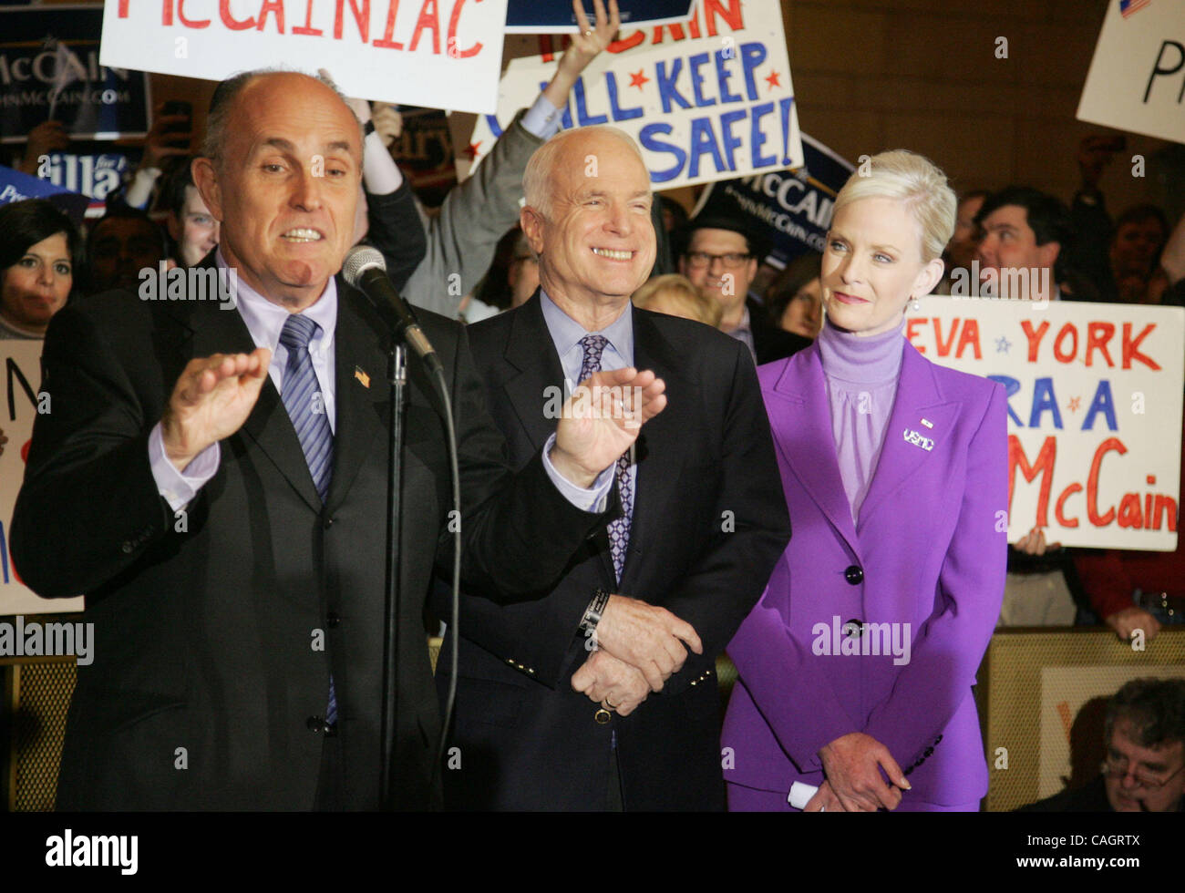 Feb 04, 2008 - New York, NY, USA -Former NYC Mayor RUDY GIULIANI ...