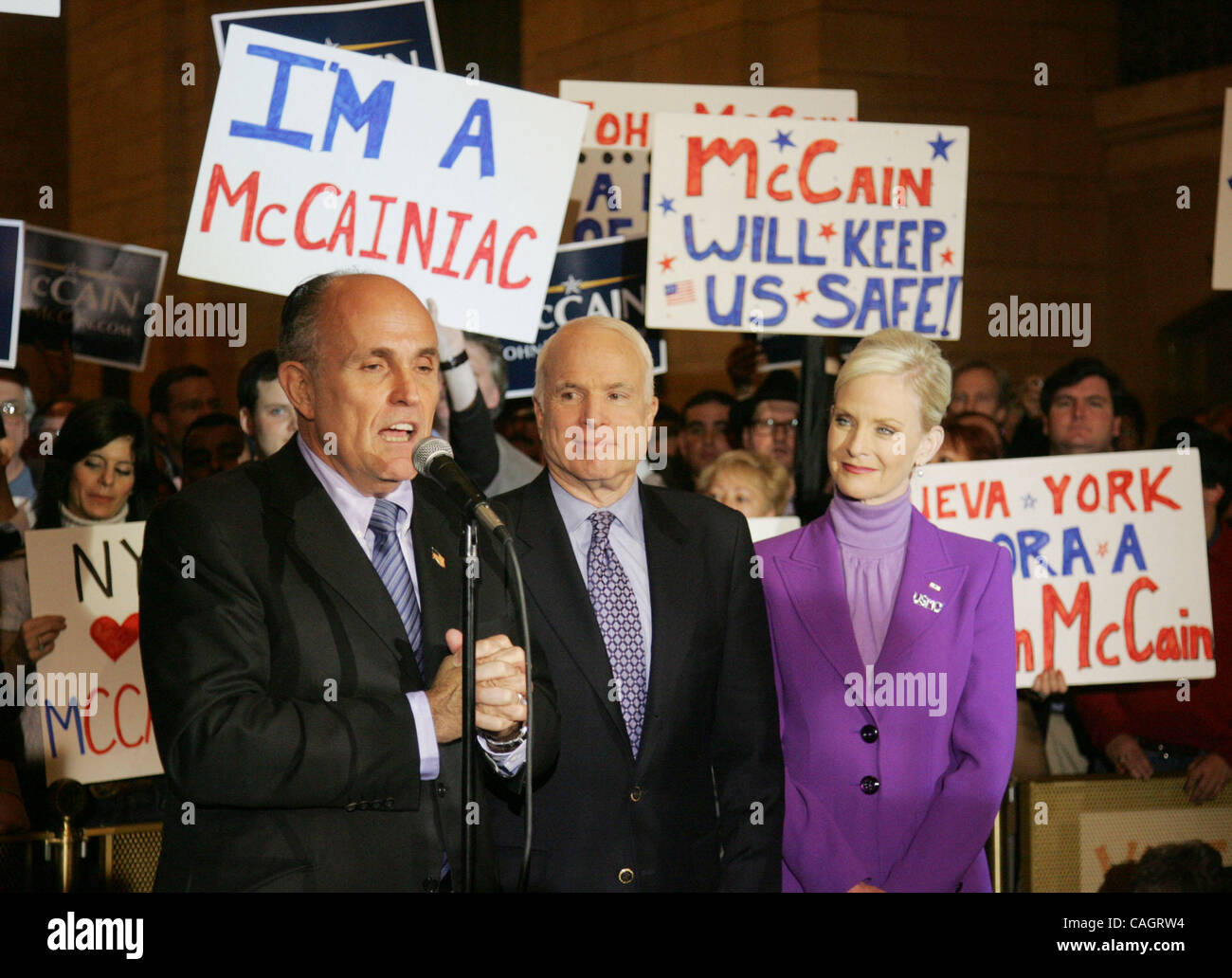 Feb 04, 2008 - New York, NY, USA -Former NYC Mayor RUDY GIULIANI ...