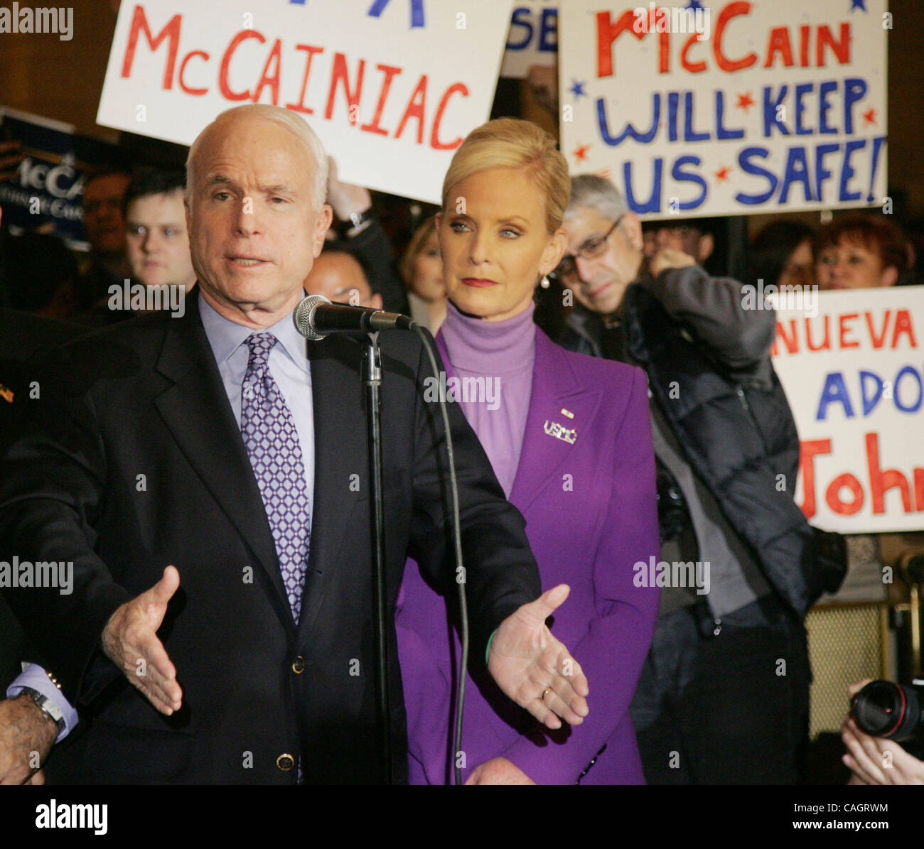 Feb 04, 2008 - New York, NY, USA -Republican Presidential candidate ...