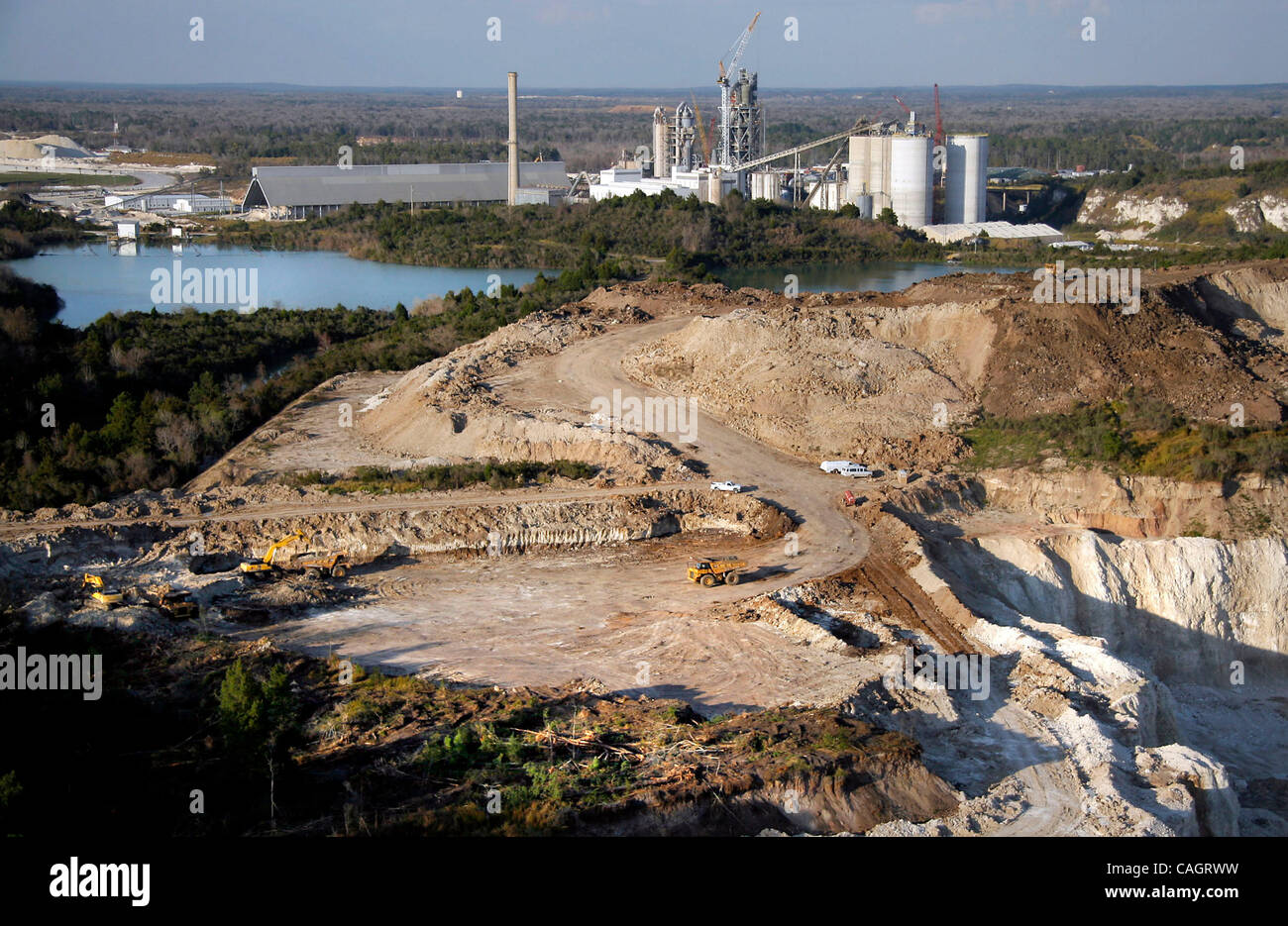 Rinker hi-res stock photography and images - Alamy