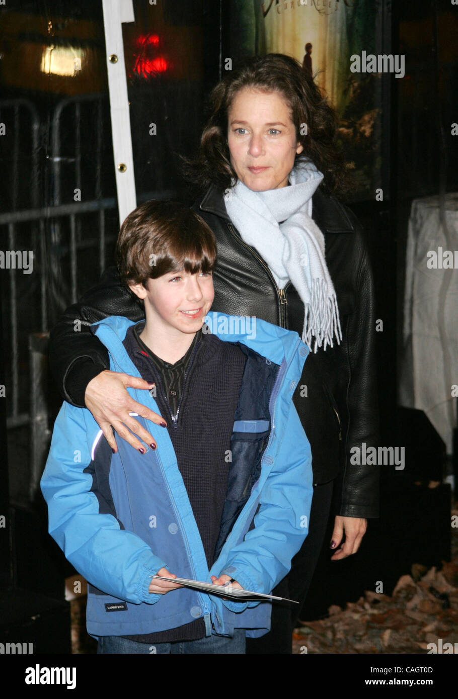 Feb 04, 2008 - New York, NY, USA - Actress DEBRA WINGER and SON at the ...